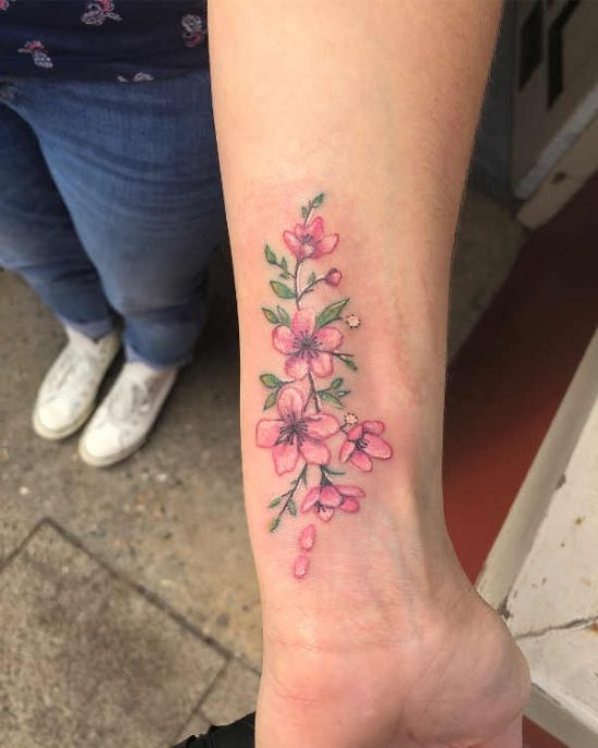 Kersenbloesem tattoo: betekenis en 25x tattoo-inspiratie