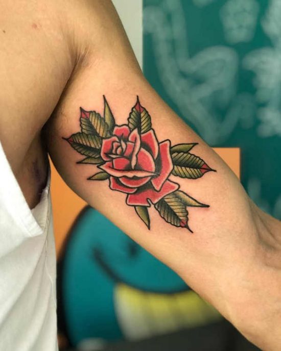 Rozen tattoo: betekenis & 50 tattoo ideeën