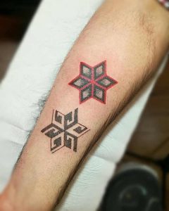 Ster tattoo: betekenissen en 100 tattoo ideeën
