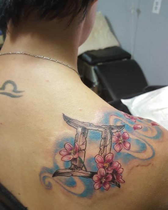 Tweelingen tattoo: betekenis en oorsprong & 25x tattoo-inspiratie